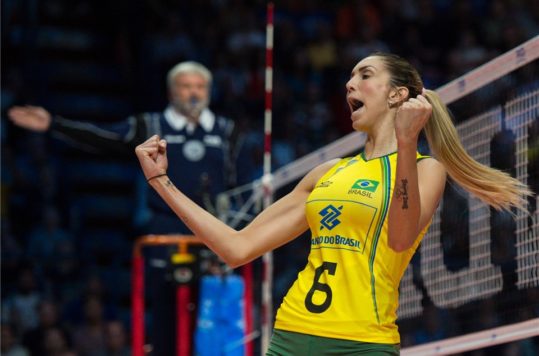 thaisa menezes - Volleywood